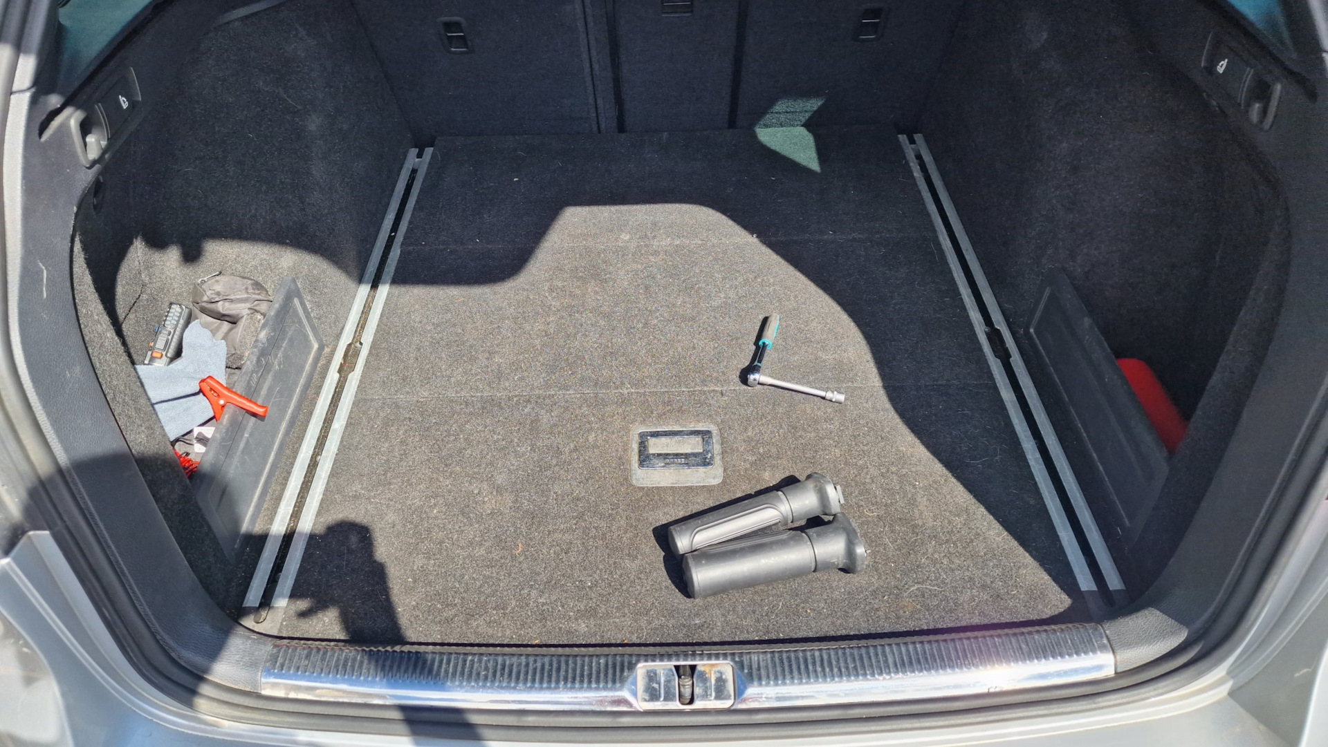 [Retrofit] Cargo management system: Part 3 — Volkswagen Passat Variant ...