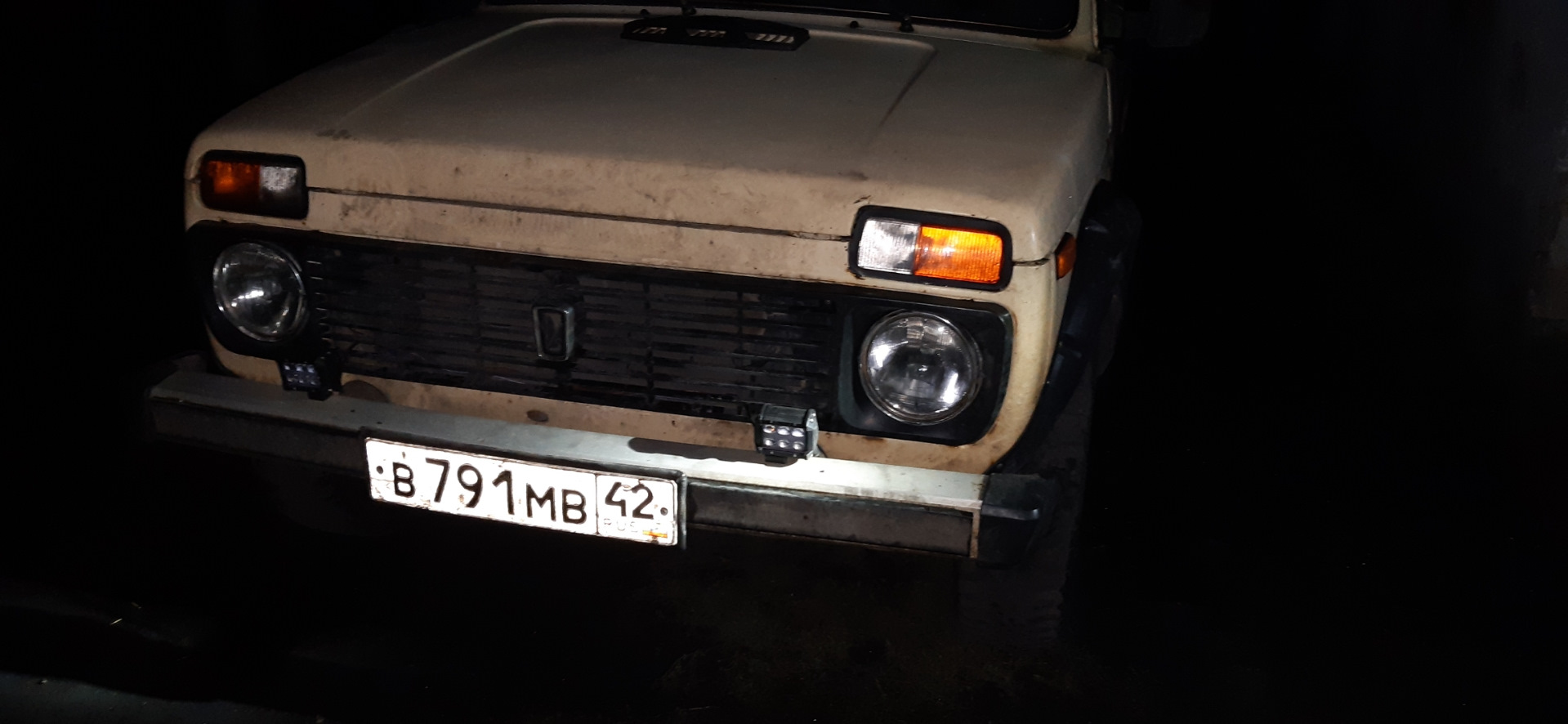 Новые диодные туманки — Lada 4x4 3D, 1,7 л, 1997 года | аксессуары | DRIVE2