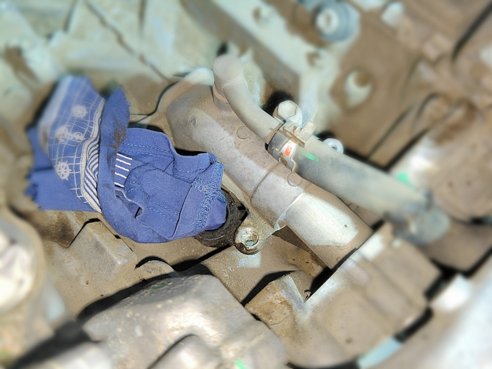 Чистка камеры сгорания — Toyota Sequoia (2G), 5,7 л, 2012 года ...