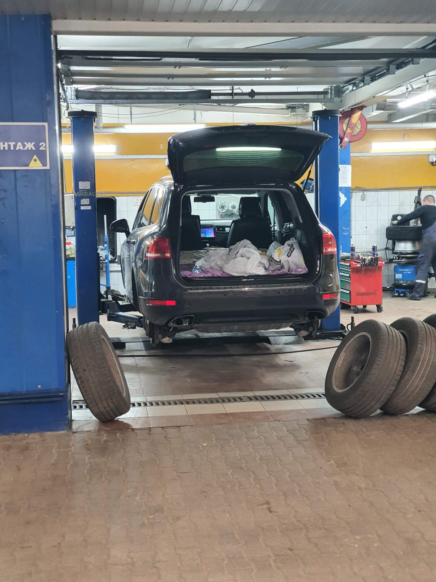 #7 Спиралька, аккумулятор, тапки — Volkswagen Touareg (2G), 3 л, 2011 ...