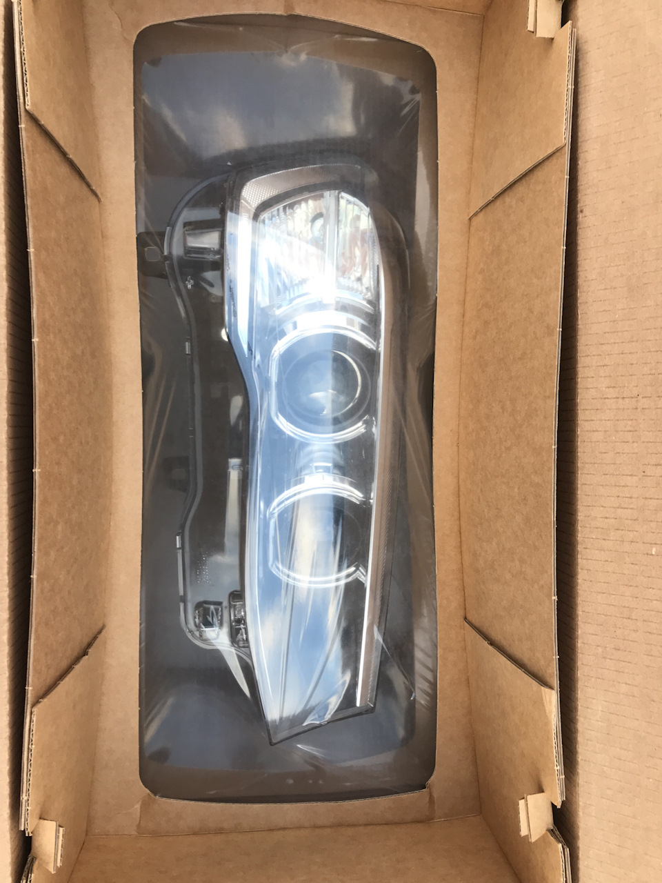 Фара новая правая продам) — BMW X3 (F25), 2 л, 2016 года | другое | DRIVE2