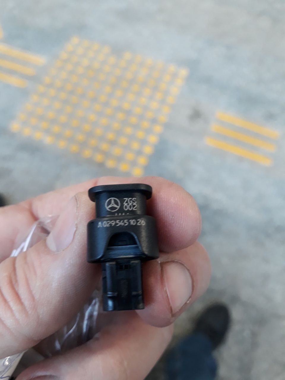 A0295451026 КОРПУС РАЗЪЁМА ЭЛЕКТРИЧЕСКОГО Mercedes | Запчасти на DRIVE2