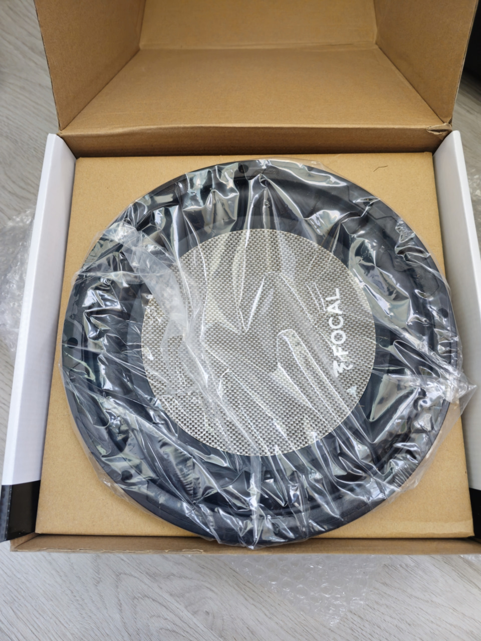 Сабвуфер Focal Access 25a4, усилитель AMP PRO 4.150 и Nakamichi NDSK4285AU — Москвич 3, 1,5 л ...