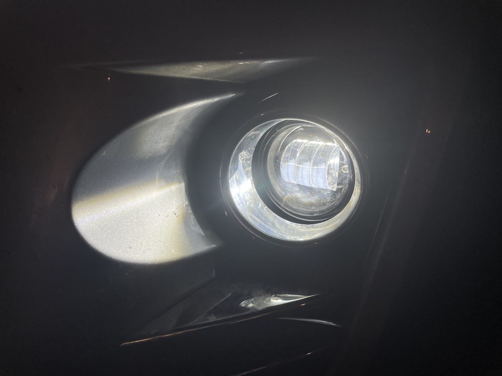 Про led ПТФ — Peugeot 4007, 2,4 л, 2008 года | аксессуары | DRIVE2