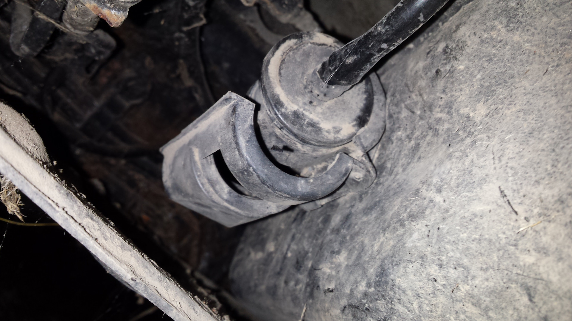 1.9DI — Сапун топливного бака дизеля (30871612) — Volvo V40 (1G), 1,9 л ...