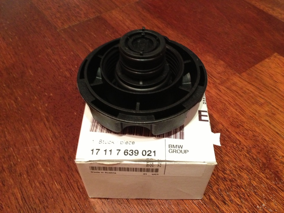 Новая пробка расширительного бачка — BMW 6 series (E63), 4,8 л, 2008 ...