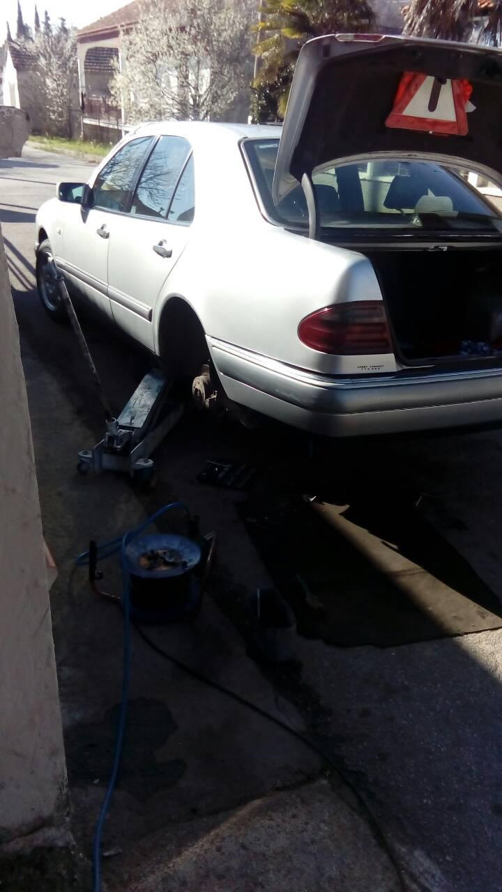 Rear trunk rust repair. — Mercedes-Benz E-Class (W210), 2 л, 1995 года ...
