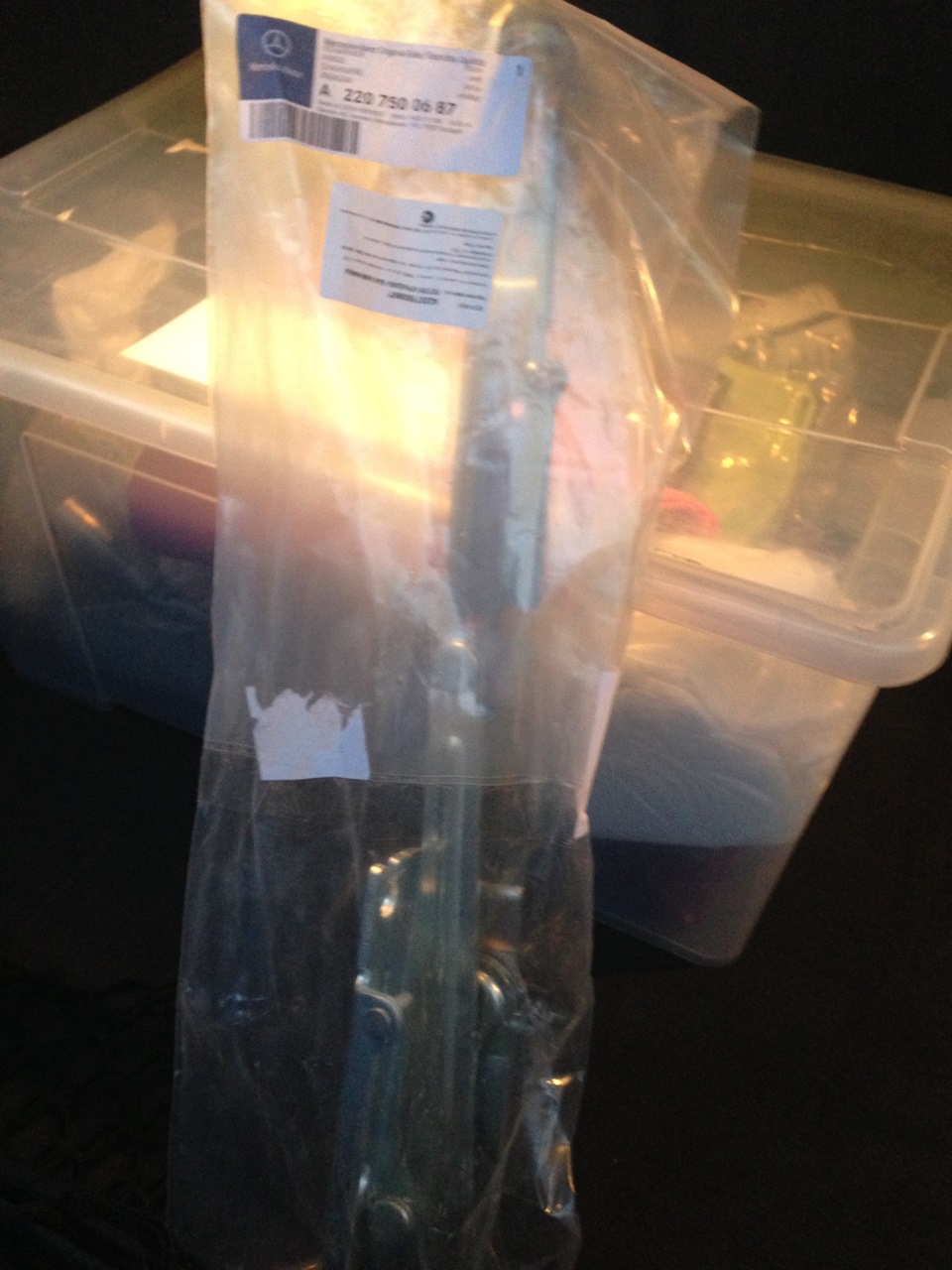 Петли крышки багажника- сервотроник — Mercedes-Benz S-Class (W220), 5 л ...