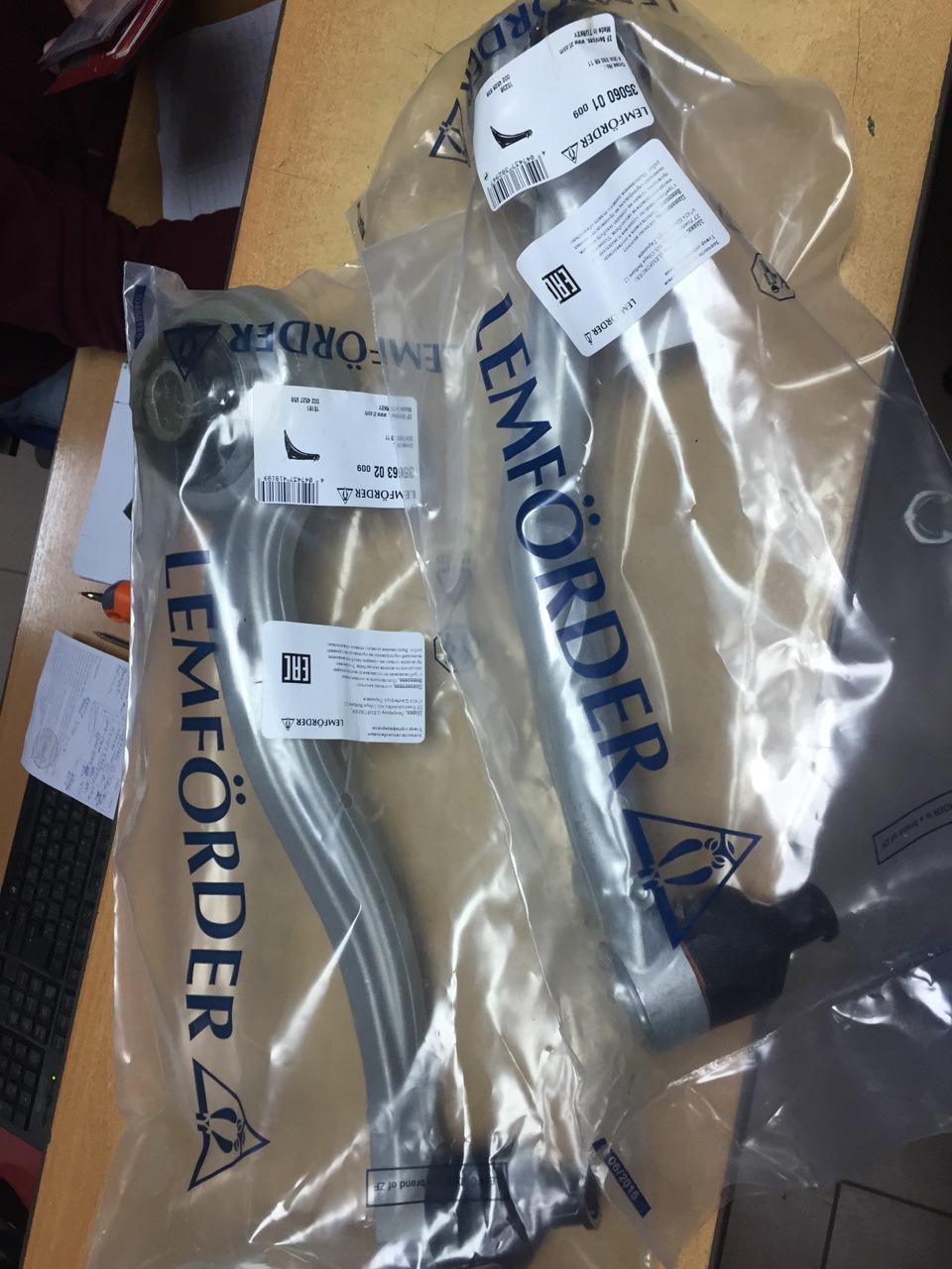 Пришли рычаги Lemforder — Mercedes-Benz C-Class (W204), 3 л, 2008 года ...