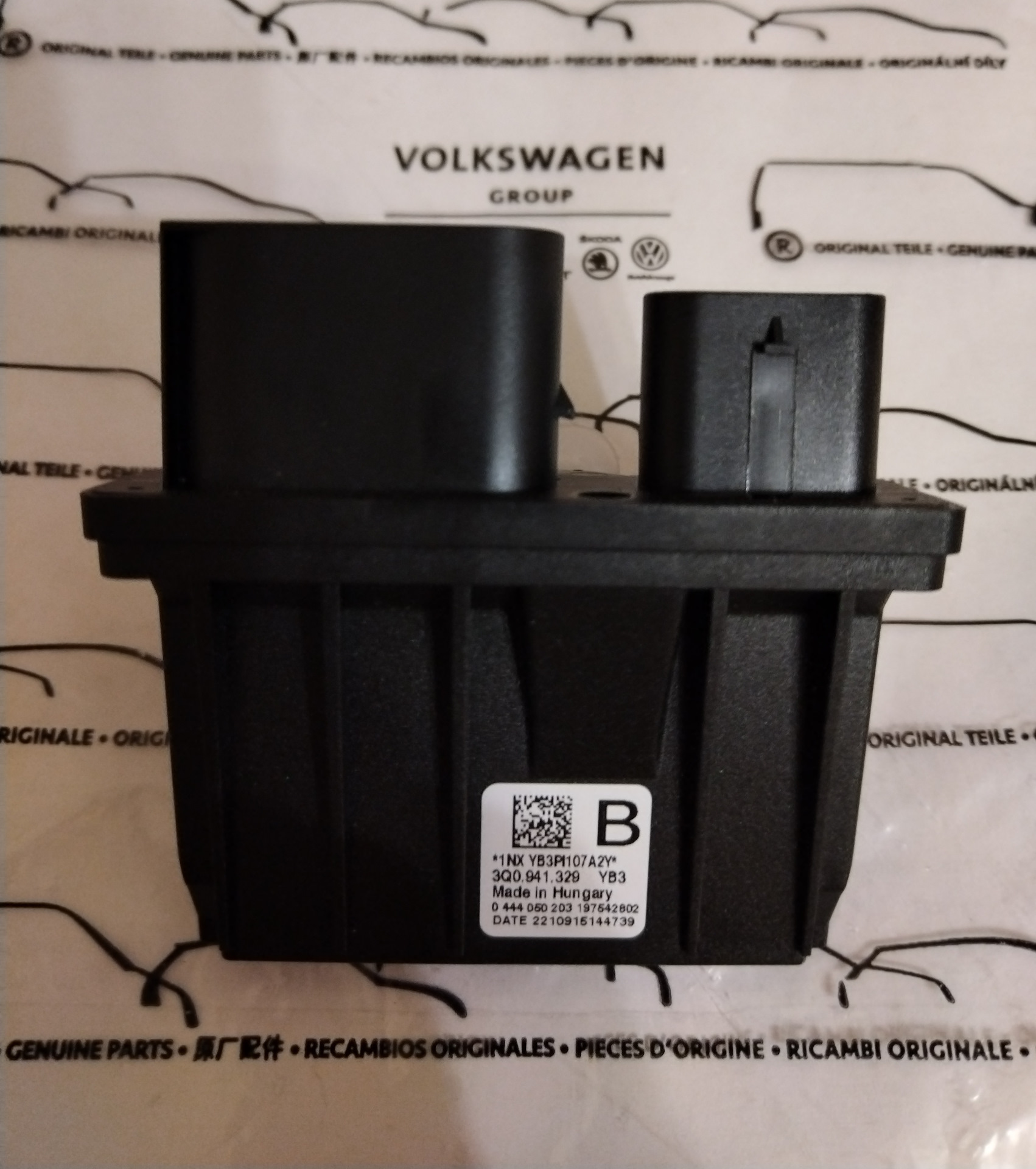 Блок управления системы дозирования VAG 3Q0941329 . Новый, оригинал ...