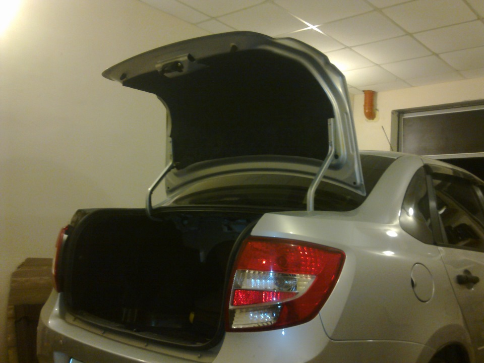 фотки — Lada Гранта (1G), 1,6 л, 2012 года | фотография | DRIVE2