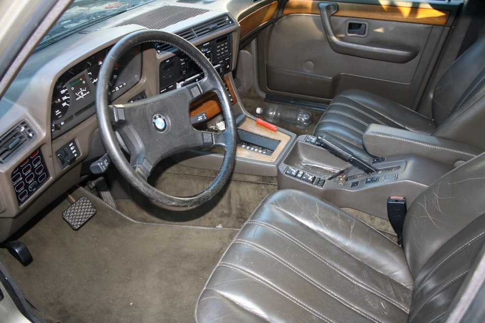 Разыскиваются сиденья! — BMW 5 series (E12), 2 л, 1980 года | другое | DRIVE2