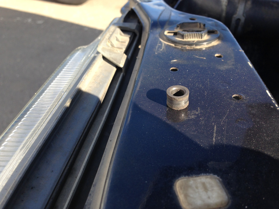 Пара новых расходников под капот) — Mercedes-Benz E-Class (W124), 2,2 л ...