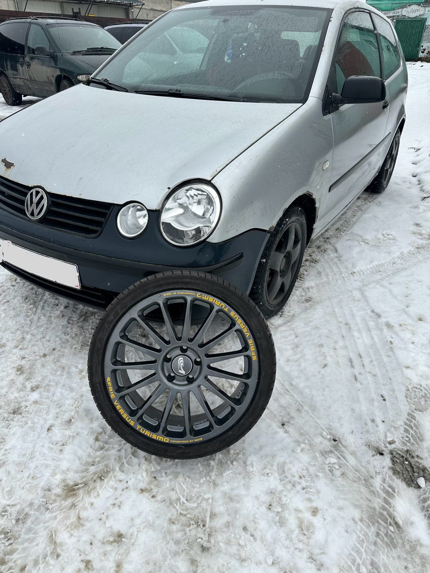 Good Year 205/40/17 — Volkswagen Polo Hatchback Mk4, 1,2 л, 2003 года ...