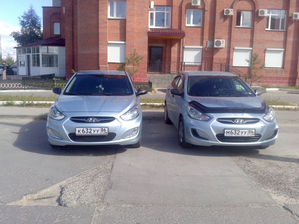 Вот так встреча )) — Hyundai Solaris Hatchback, 1,4 л, 2011 года | прикол | DRIVE2