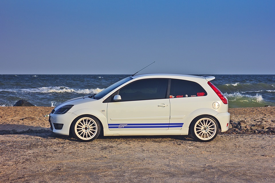 Продам… — Ford Fiesta ST (Mk V), 2 л, 2007 года | продажа машины | DRIVE2