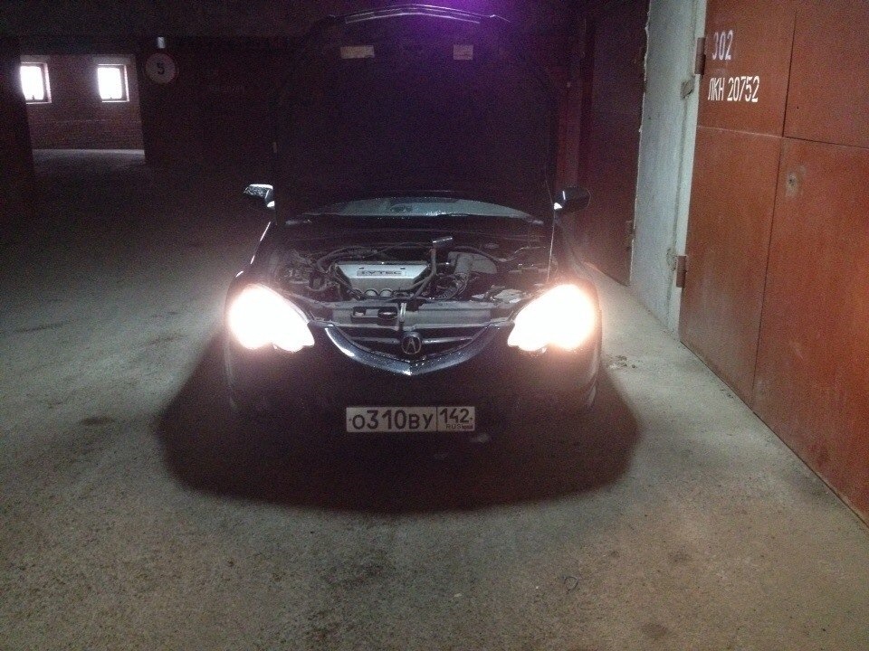Несколько обновок(моделька на панель, галоген и чехлы) — Acura RSX, 2 л ...
