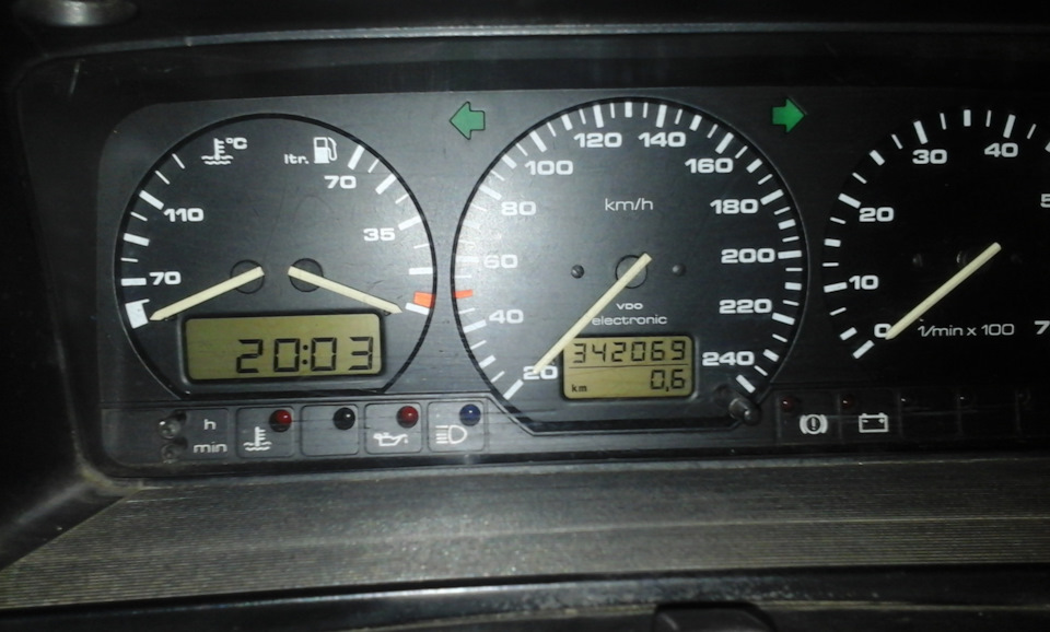 не работает спидометр — Volkswagen Passat B3 1 8 л 1992 года своими