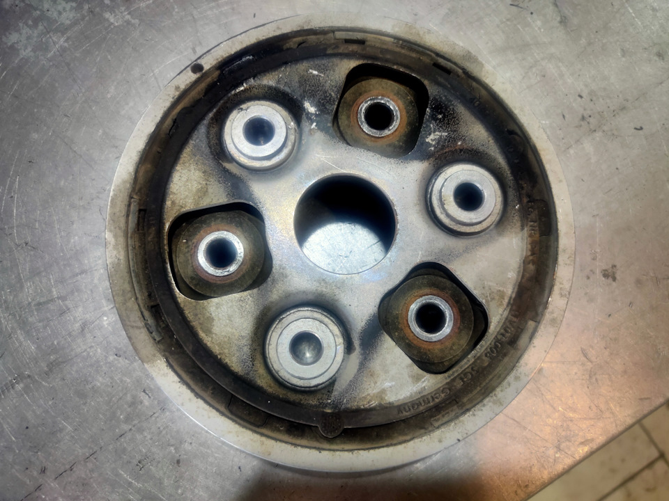 Замена муфты карданного вала — Skoda Karoq, 1,4 л, 2021 года | запчасти ...