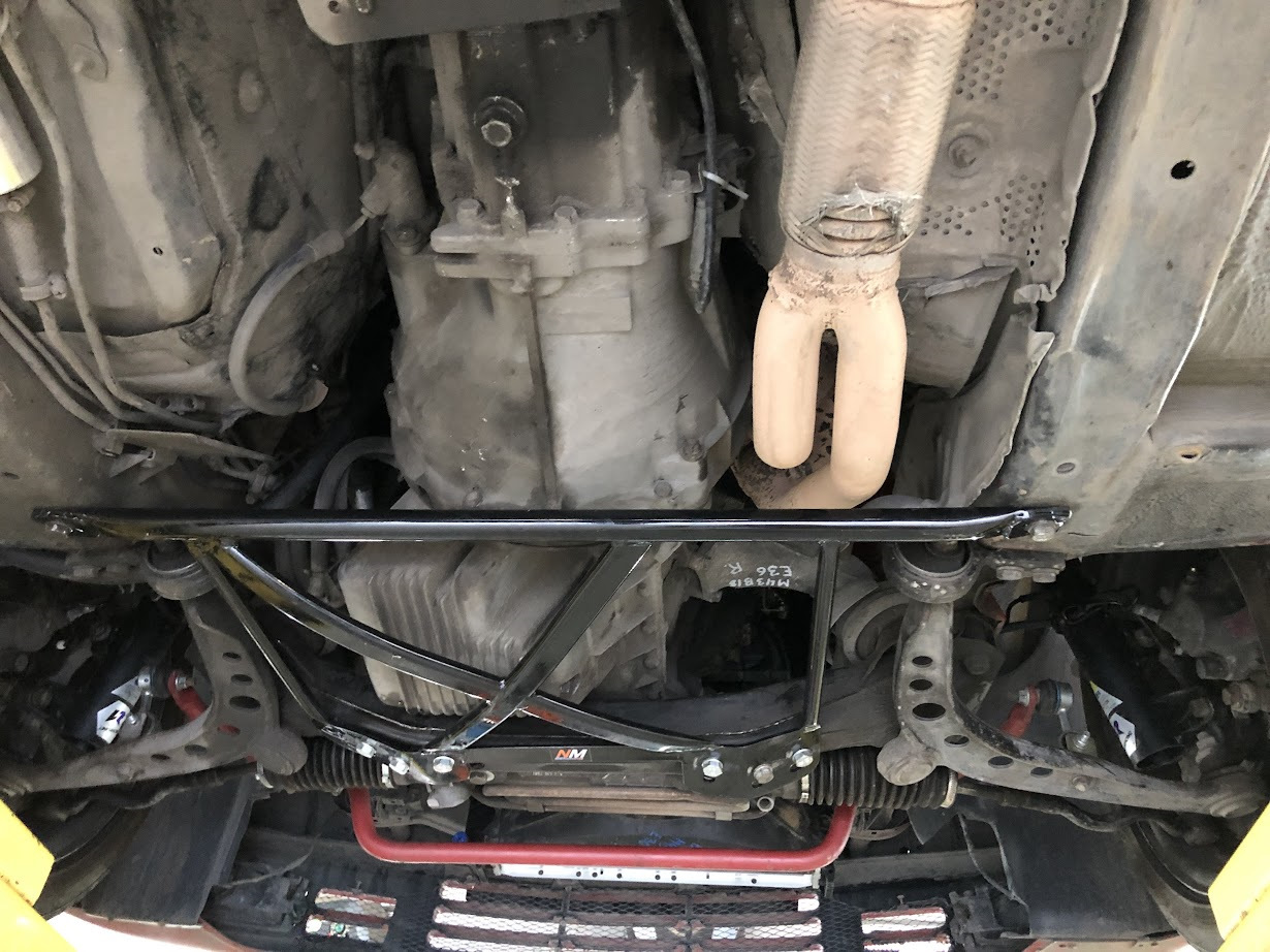 Установили X-BRACE распорку — BMW 3 series (E36), 1,9 л, 1996 года ...