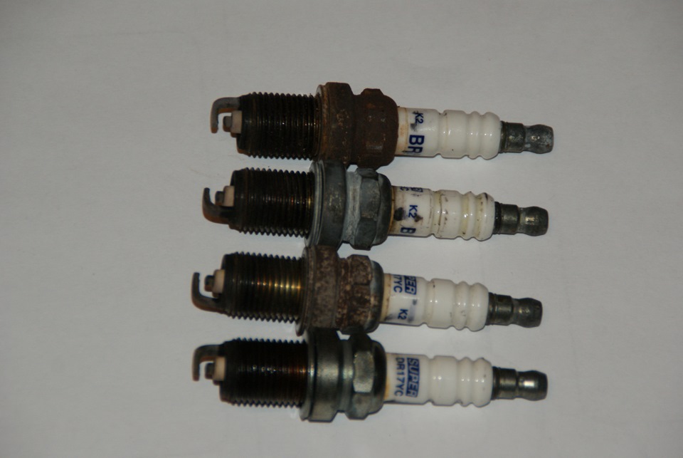 Свечи, крышка бензобака и так по мелочи — УАЗ Patriot, 2,7 л, 2012 года ...