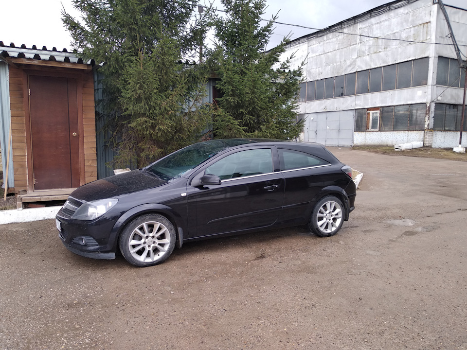 Лето — R17 — Opel Astra H GTC, 1,8 л, 2009 года | колёсные диски | DRIVE2