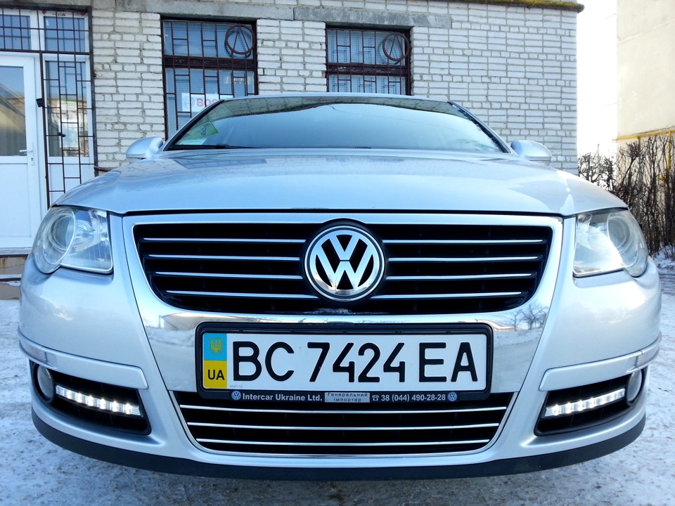 Ходовые огни — Volkswagen Passat B6, 2 л, 2007 года | тюнинг | DRIVE2