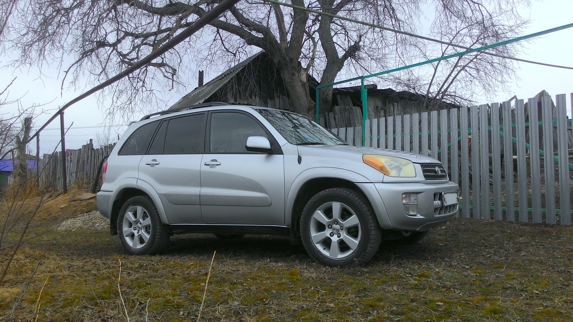 Toyota RAV4 (II) 2.0 бензиновый 2001 | NtGuilty на DRIVE2