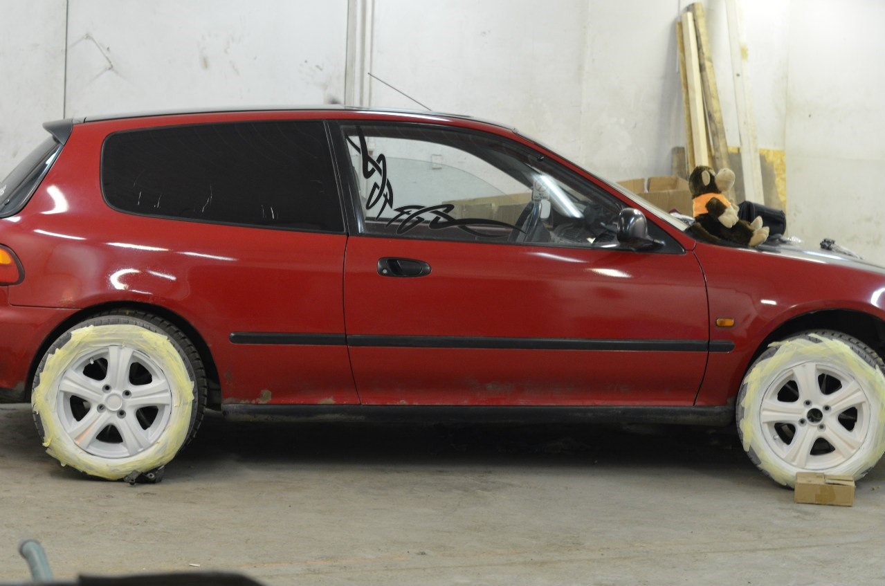 диски одни, а цвет разный) — Honda Civic Hatchback (5G), 1,5 л, 1992 года | просто так | DRIVE2