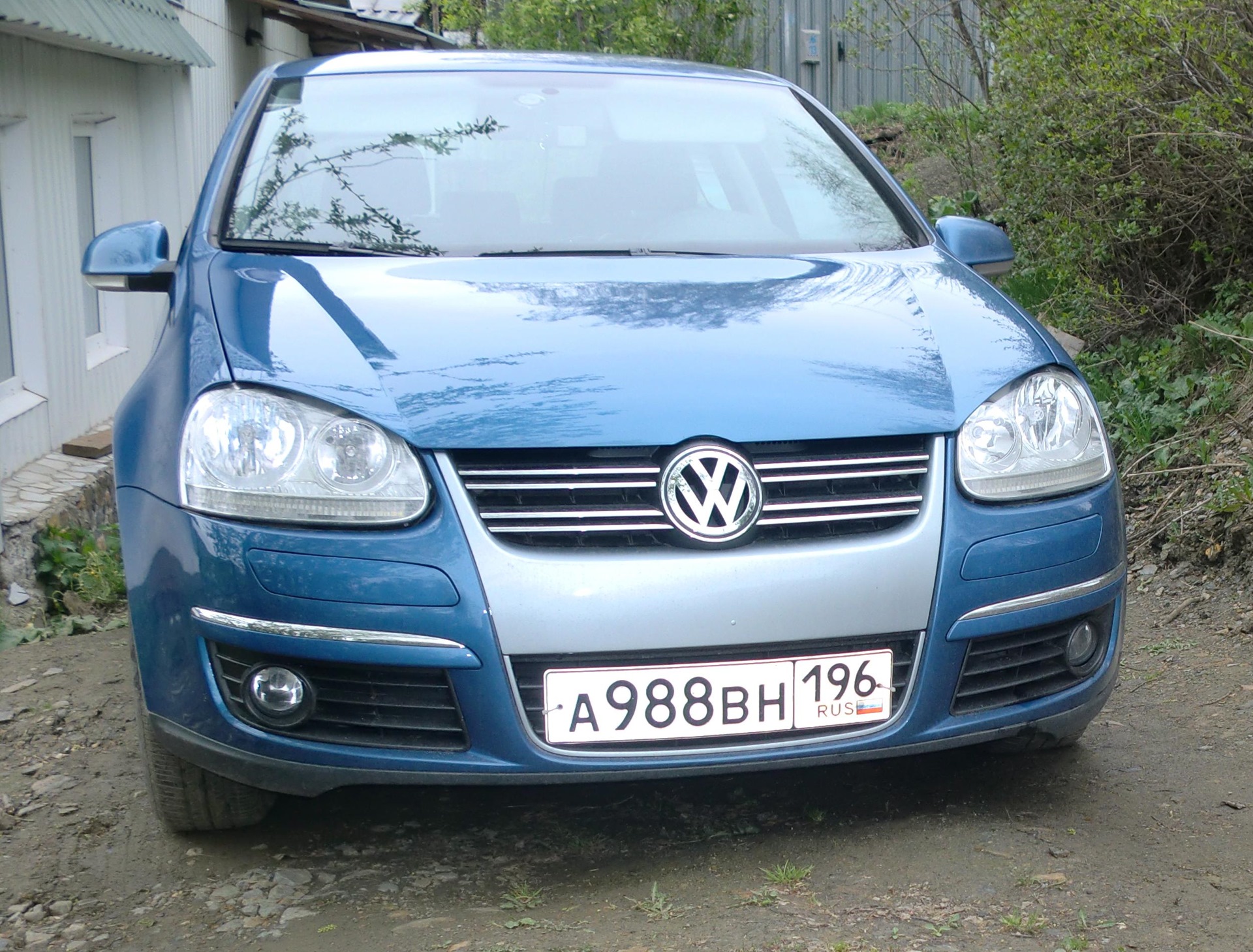 Jetta-бампер!\!\! — Volkswagen Golf Mk5, 1,6 л, 2005 года | стайлинг | DRIVE2