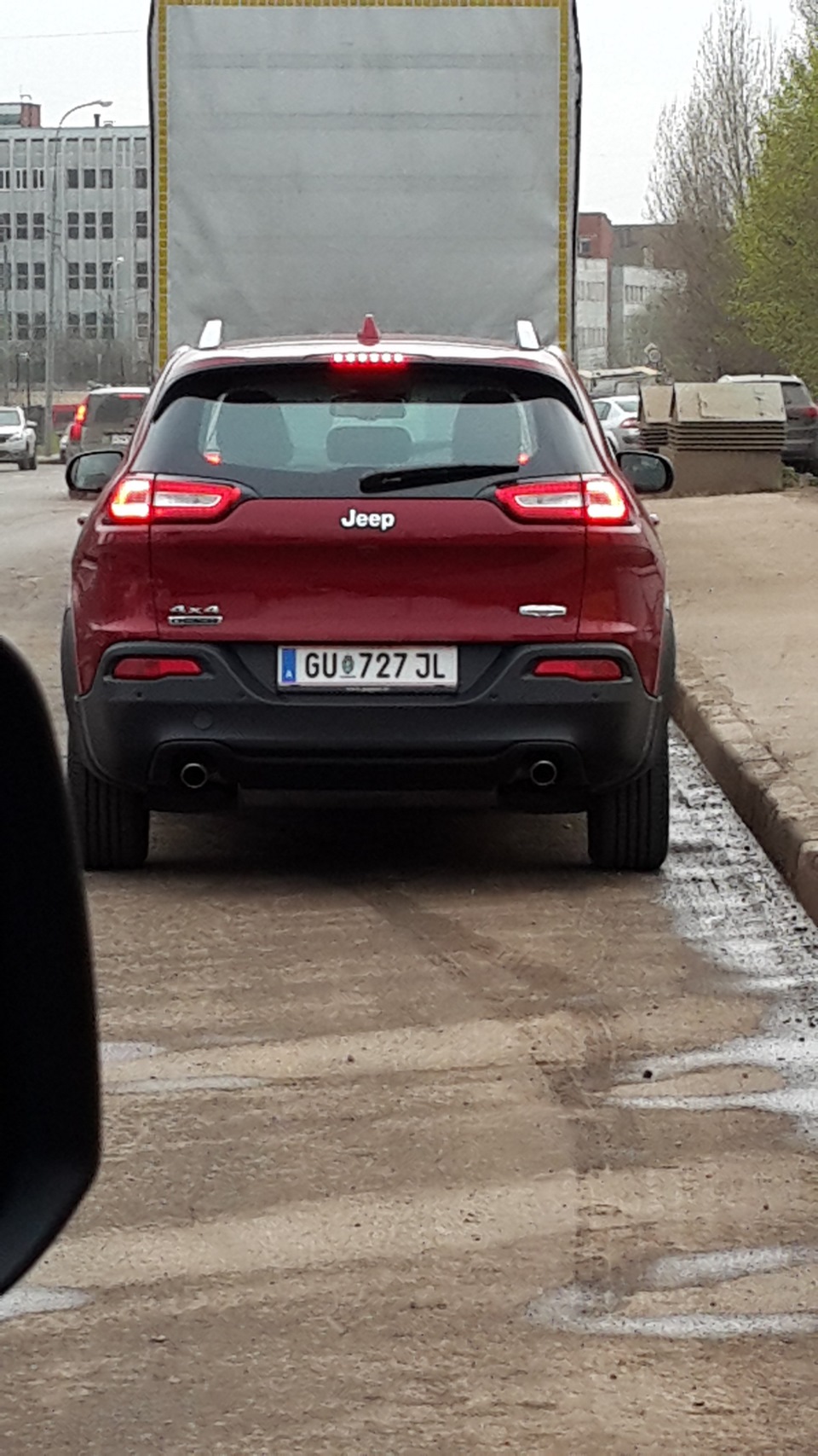 Jeep Cherokee — Nissan Pathfinder (3G), 2,5 л, 2013 года | фотография ...