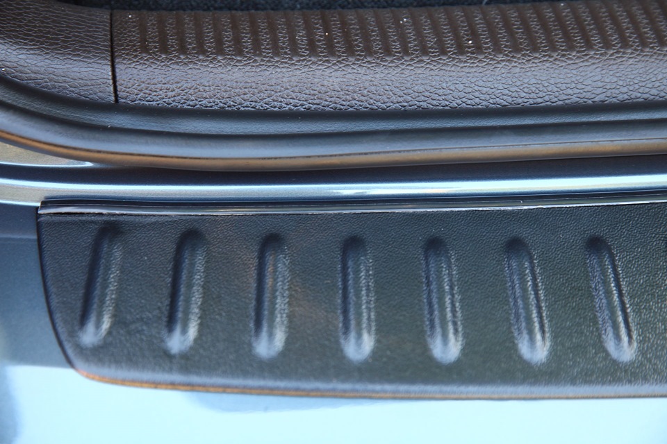 Накладка на задний бампер от SuperSkoda для Alltrack — Volkswagen ...