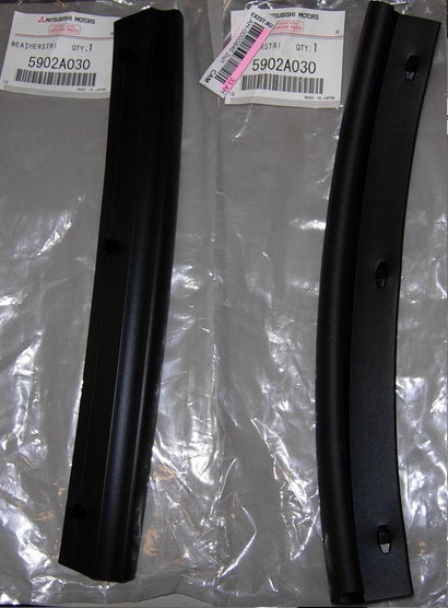 5902A030 УПЛОТНИТЕЛЬ КАПОТА, БОКОВОЙ Mitsubishi | Запчасти на DRIVE2