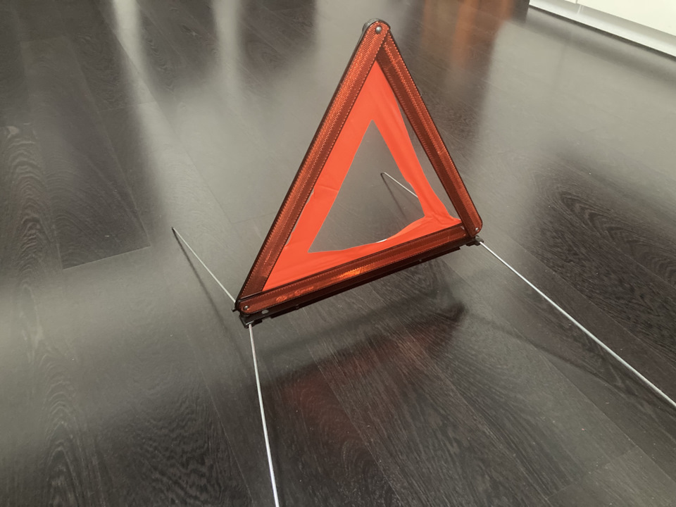 USA в EU (Знак аварийной остановки) — Volvo S90 (2G), 2 л, 2016 года ...