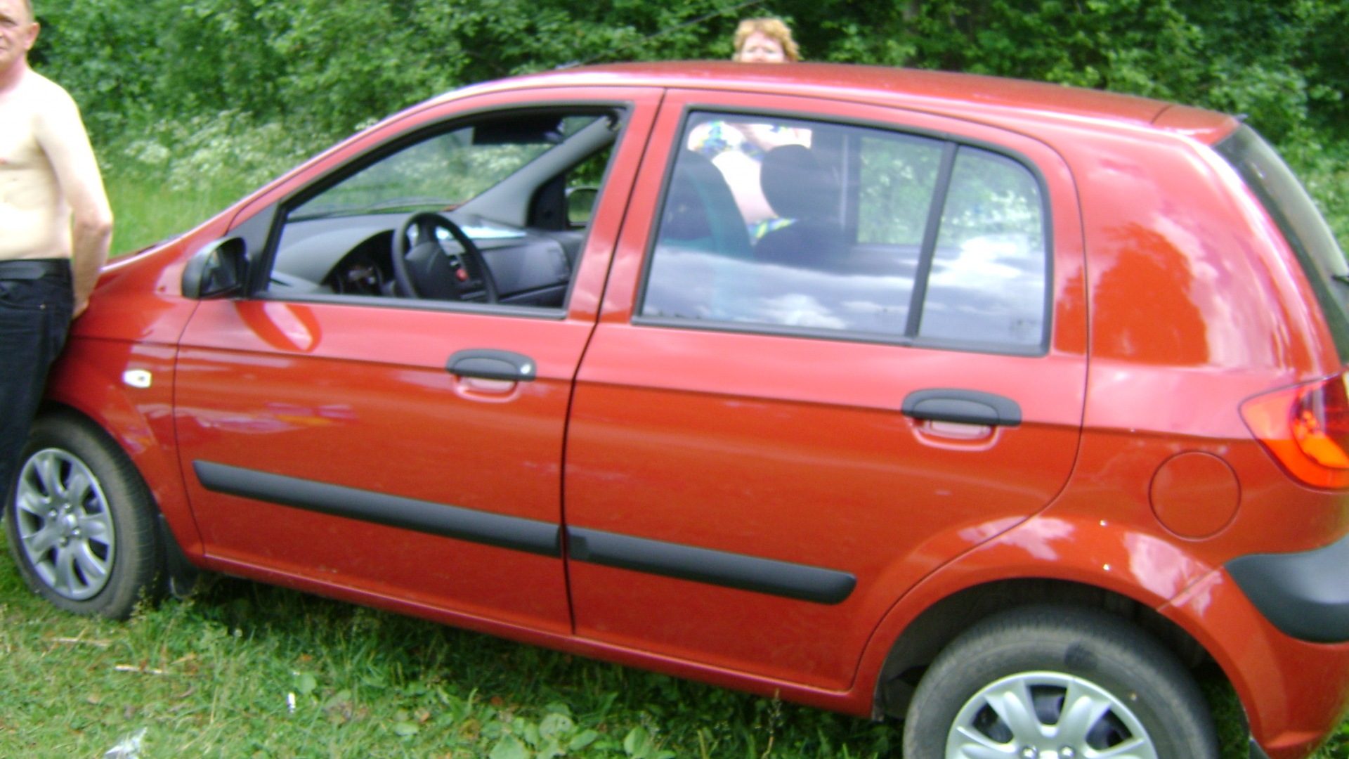 Hyundai Getz 1.4 бензиновый 2010 | tango red на DRIVE2