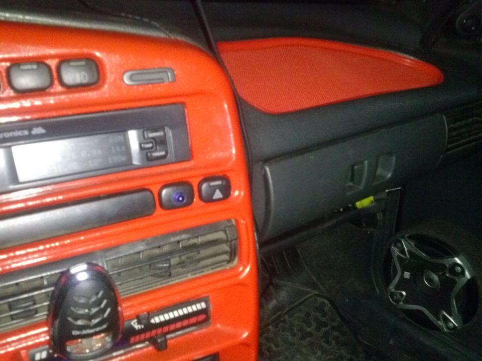Евро кнопка аварийки — Lada 2115, 1,5 л, 2007 года | аксессуары | DRIVE2