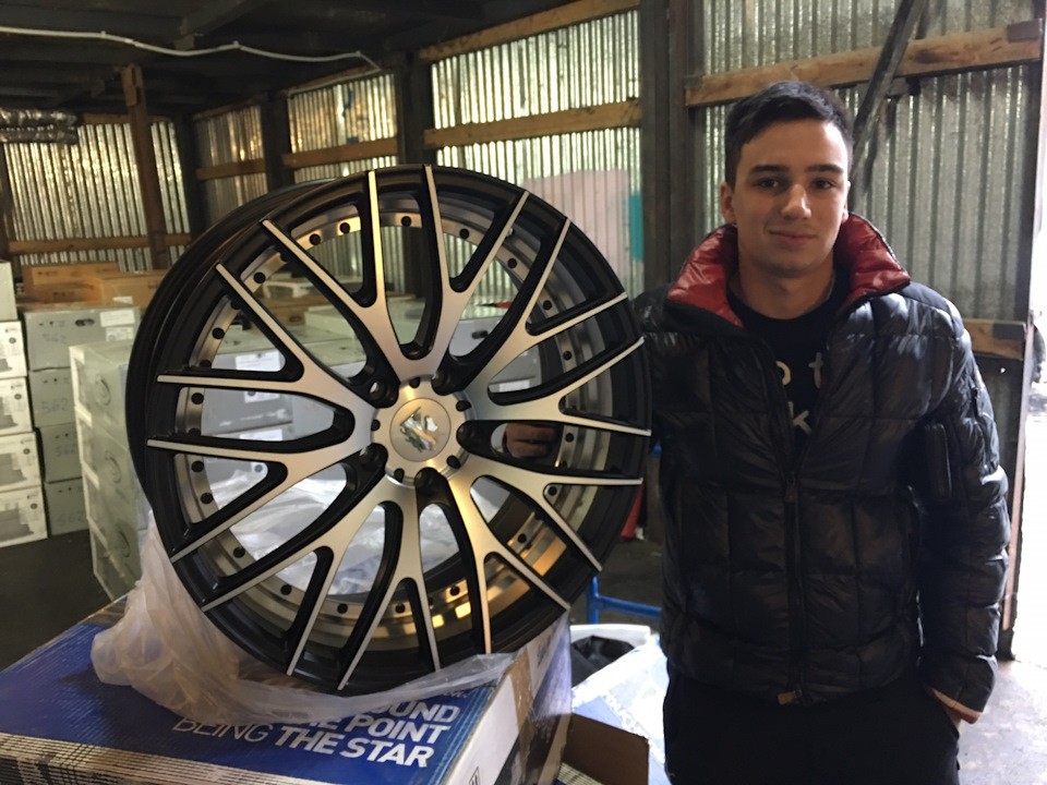 литые диски Touchdown SA-2 в размере 20x8.5J 5x120 ET35 DIA72.6 на BMW ...