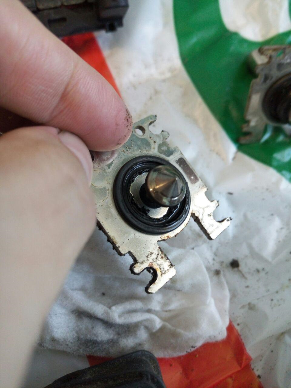 Перебрал клапана печки — BMW 5 series (E60), 3 л, 2005 года | своими ...