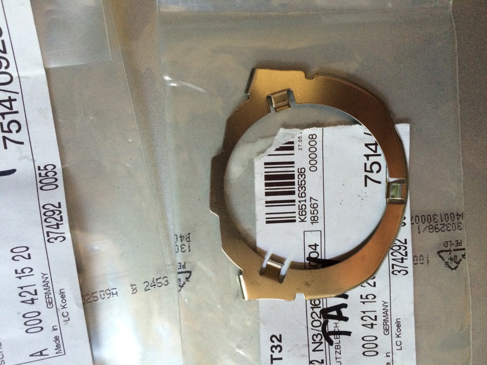 Mercedes Пружина механизма тормозного — Mercedes-Benz C-Class (W202), 1 ...