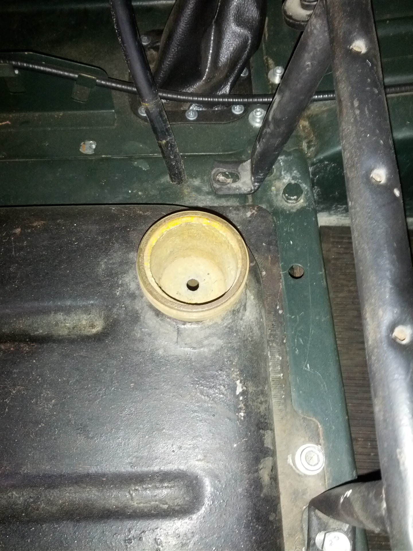 Второй бензобак. — ГАЗ 69, 2,9 л, 1966 года | своими руками | DRIVE2