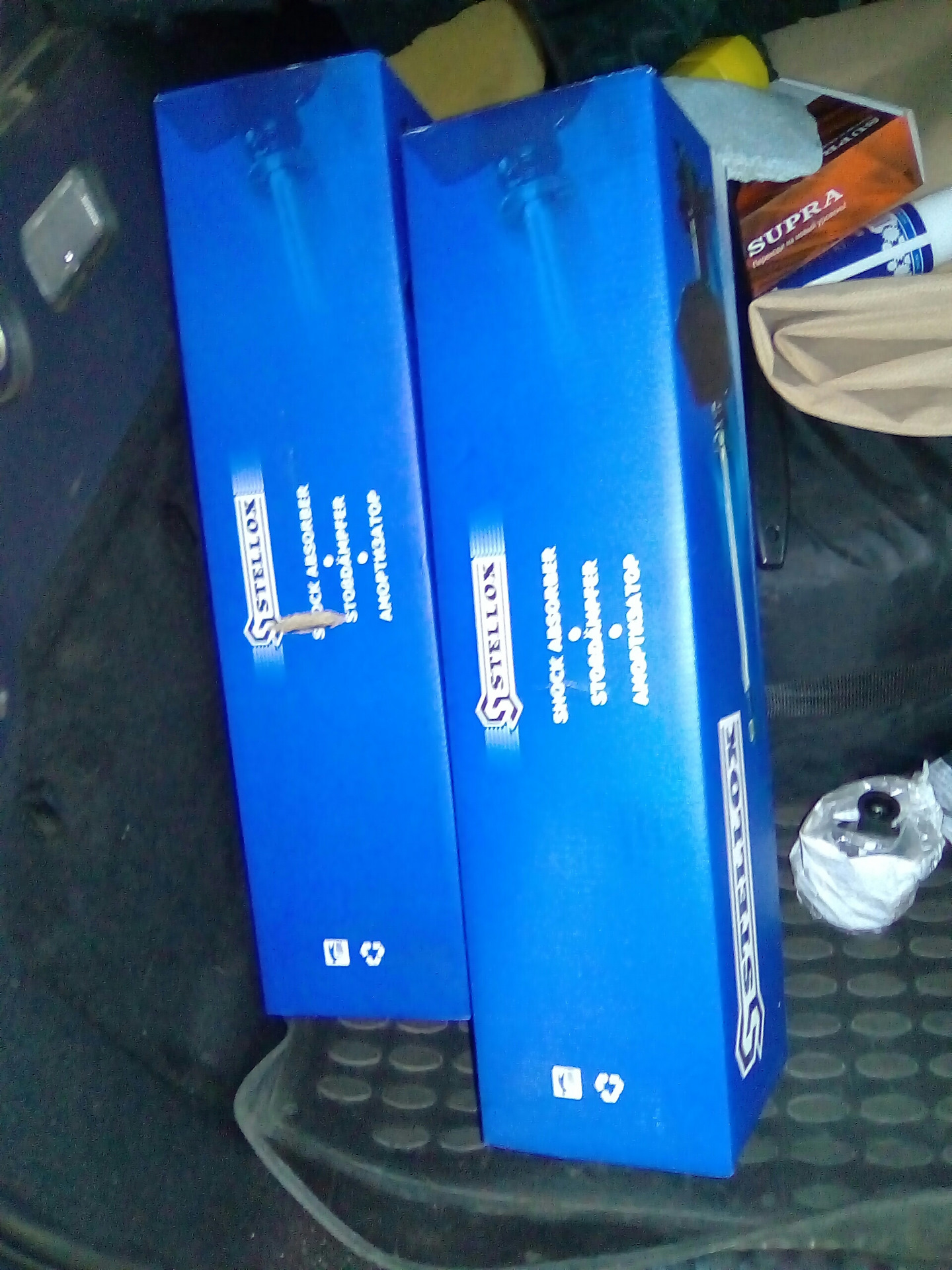 Задние амортизаторы — Peugeot 407 SW, 2 л, 2004 года | визит на сервис ...