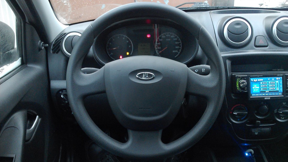 Оплётка на руль — Lada Гранта Лифтбек (1G), 1,6 л, 2014 года ...