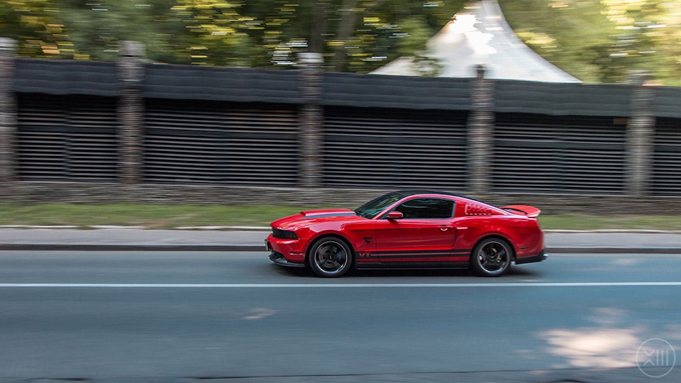 GTяйк0 — Ford Mustang (5G), 5 л, 2011 года | встреча | DRIVE2