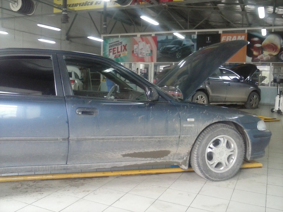 Замена масла и соответственно фильтра. — Honda Accord (5G), 2 л, 1995 ...