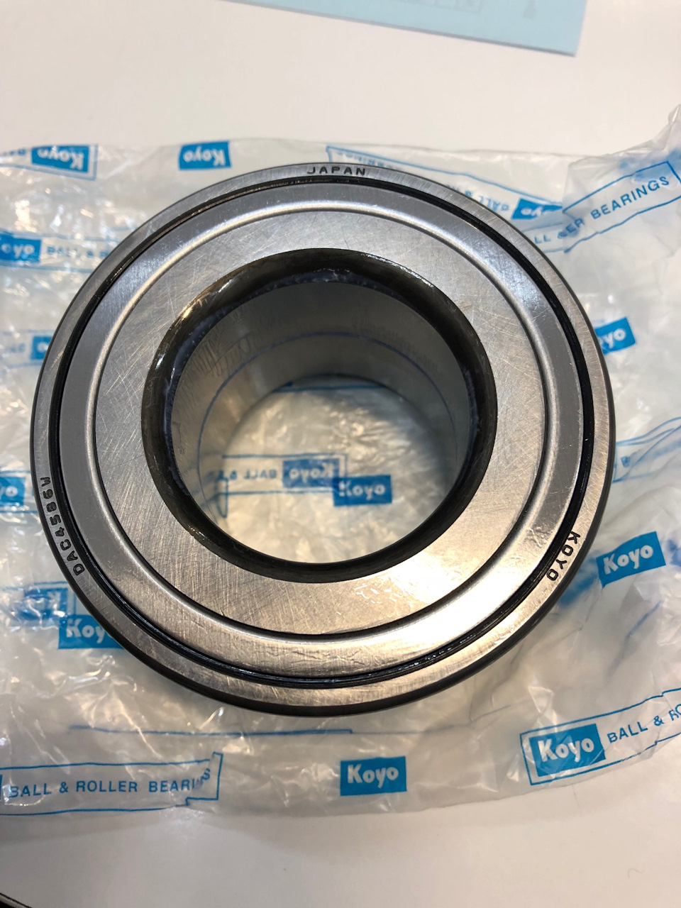 Замена передних ступиц (фланцы и подшипники) и много чего интересного ...