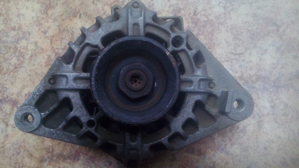 Генератор 37300-22650 — Hyundai Elantra (3G), 1,6 л, 2004 года | другое ...