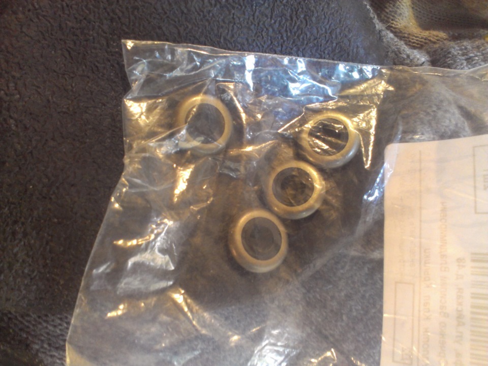 Прокладка свечных колодцев — Toyota Carib (95), 1,6 л, 1993 года ...