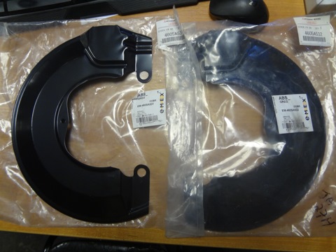 4605A532 Кожух тормозного диска Mitsubishi | Запчасти на DRIVE2