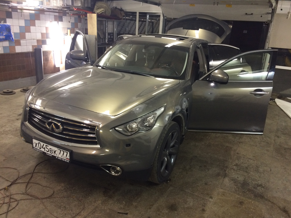 Оклейка в Серый металлик или Умеренная борзость Infiniti FX35 — Car ...