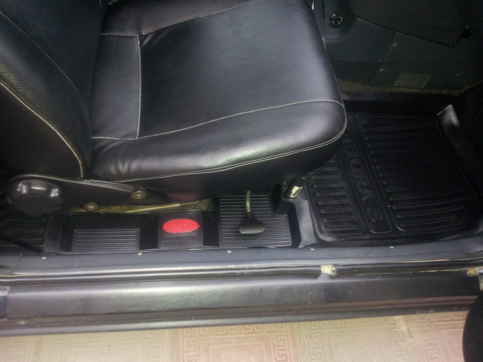 Полики в салон — Lada 112 Coupe, 1,6 л, 2008 года | аксессуары | DRIVE2